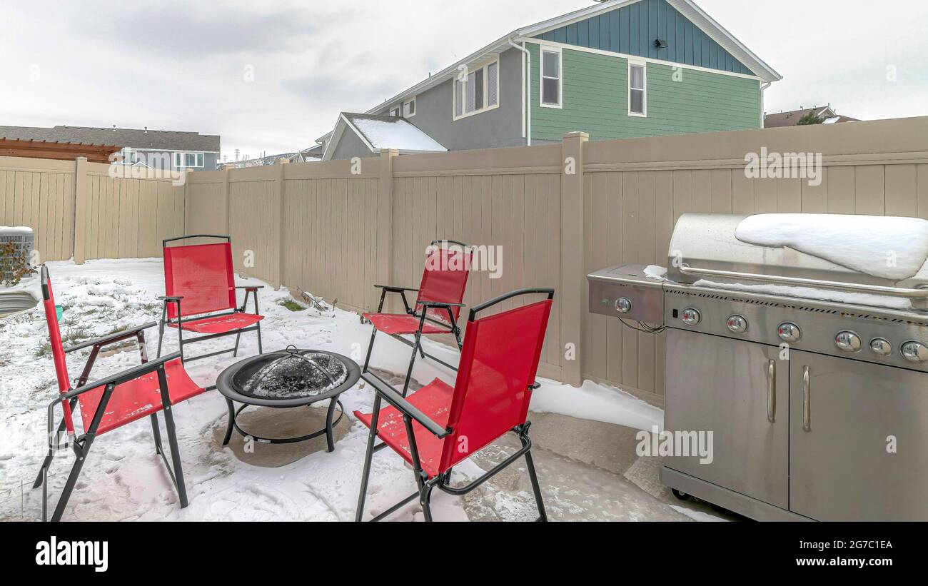 Real pit bbq hi-res stock photography and images - Alamy