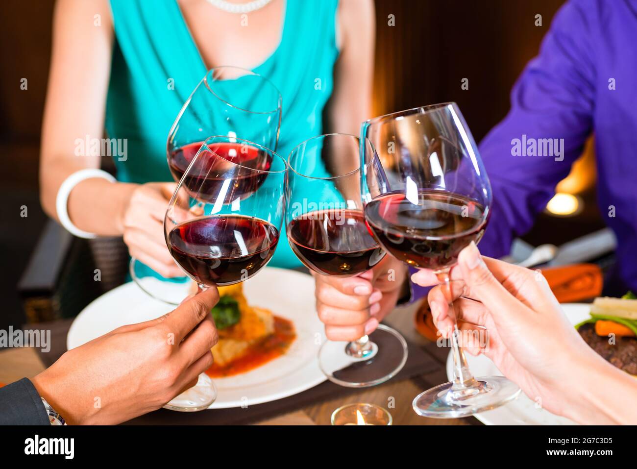 Hands toasting hi-res stock photography and images - Alamy