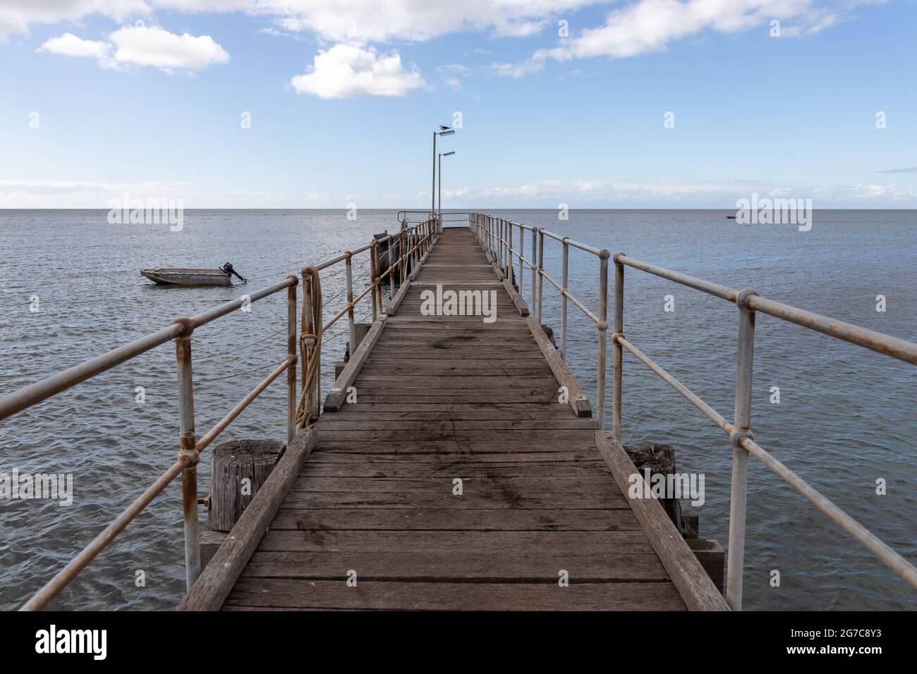 Kingscote jetty hi-res stock photography and images - Alamy