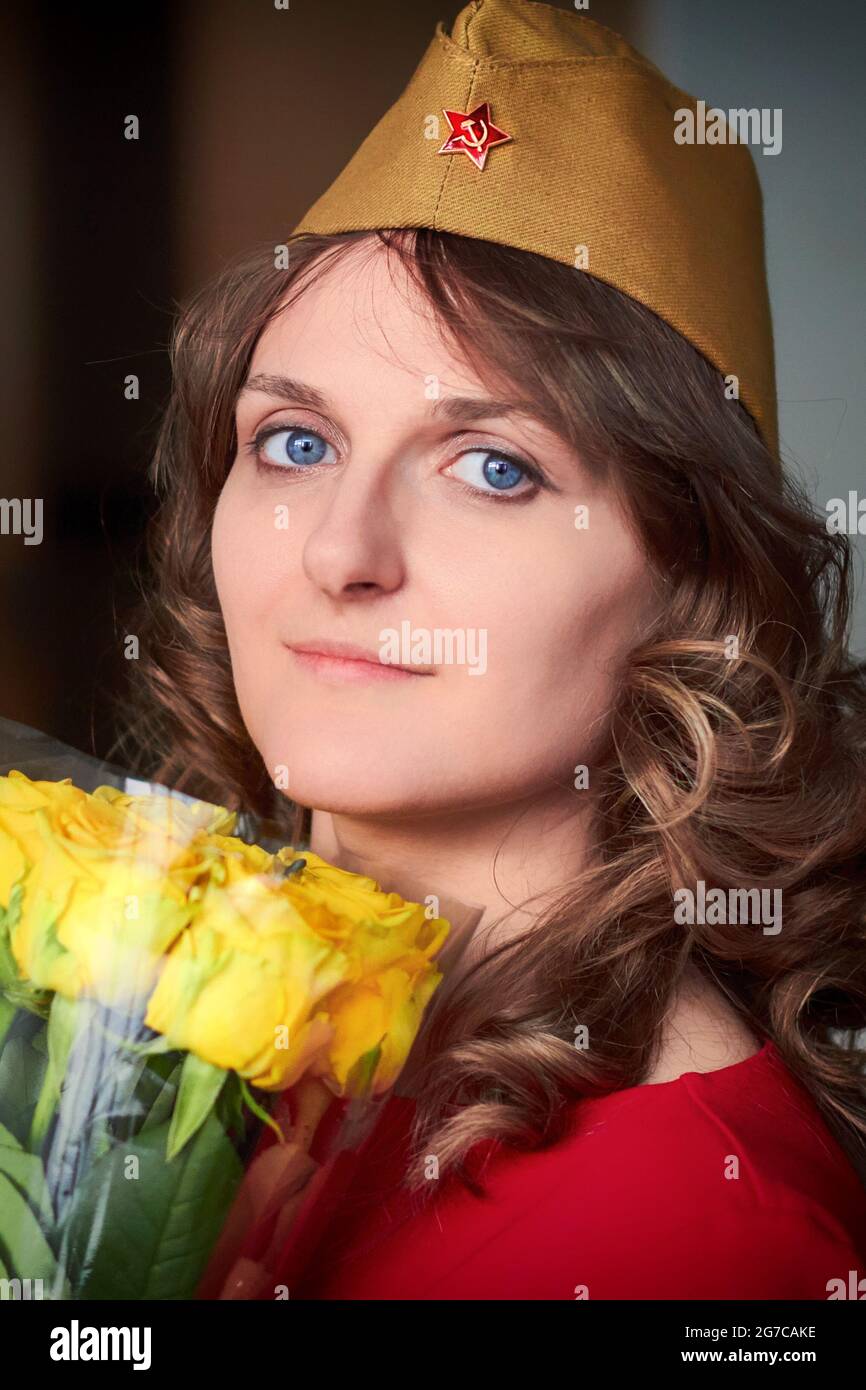 Ww2 girl soviet hi-res stock photography and images - Alamy