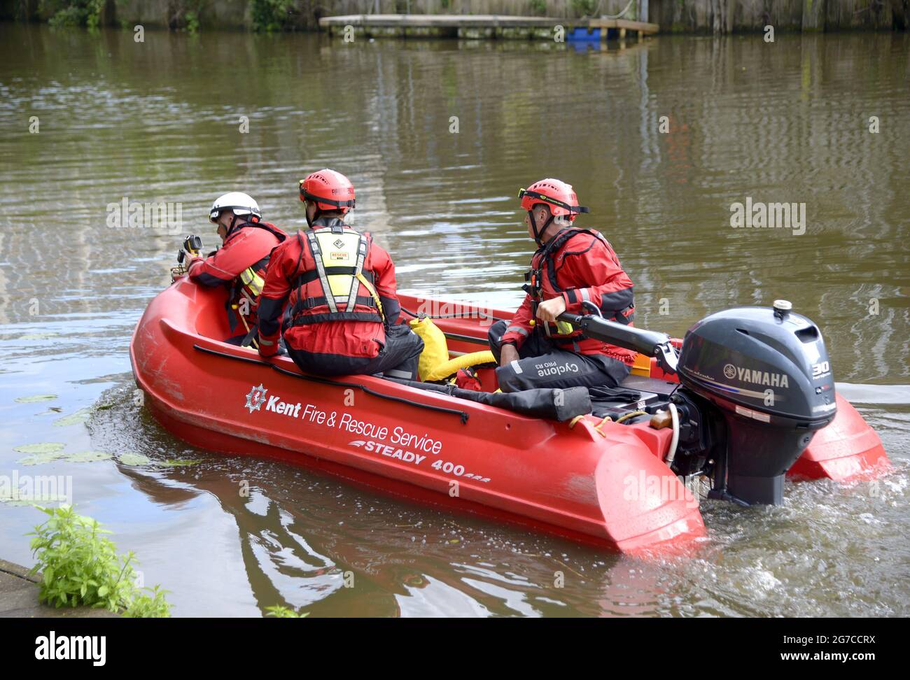 Maidstone, Kent, UK. Search and rescue operation looking for a man in ...