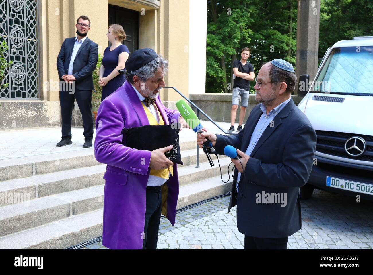 Alex Jacobowitz bei der feierlichen Eröffnung des Kulturforums ...