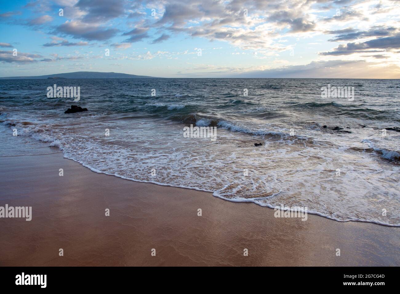 Sea view, nature background. Azure beach with and clear ocean water at ...