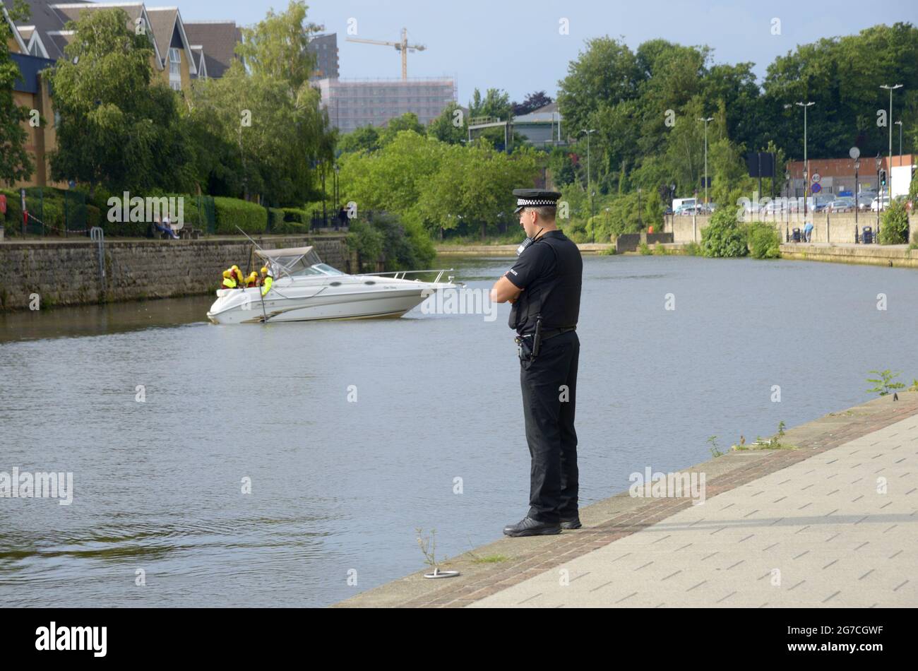 Maidstone, Kent, UK. Search and rescue operation looking for a man in ...