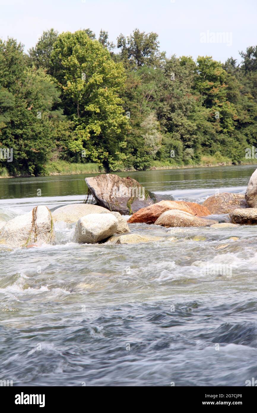 Large stones in the river hi-res stock photography and images - Alamy