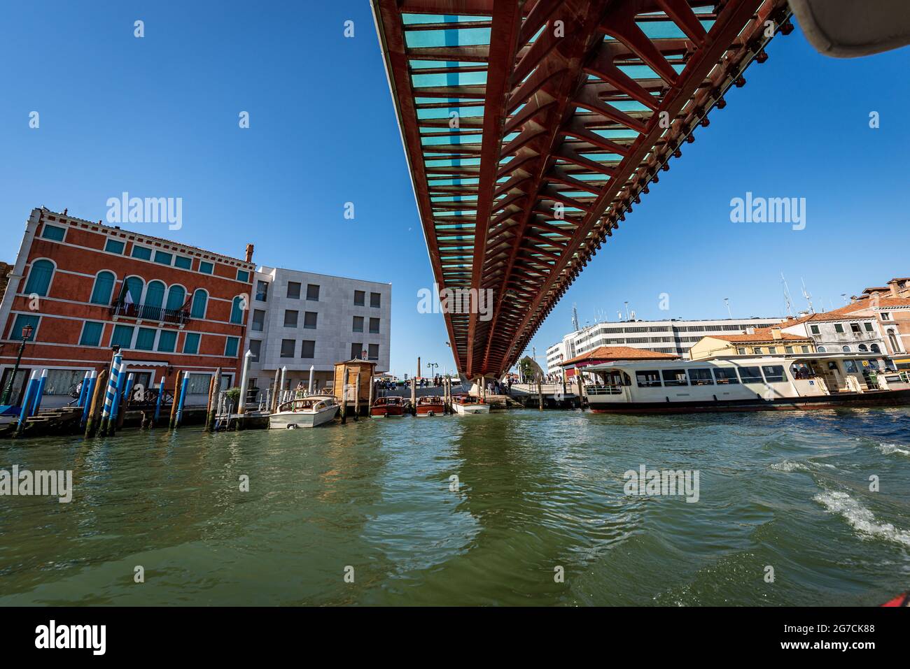 Venice, Ponte della Costituzione (2002-2008), modern bridge in glass ...