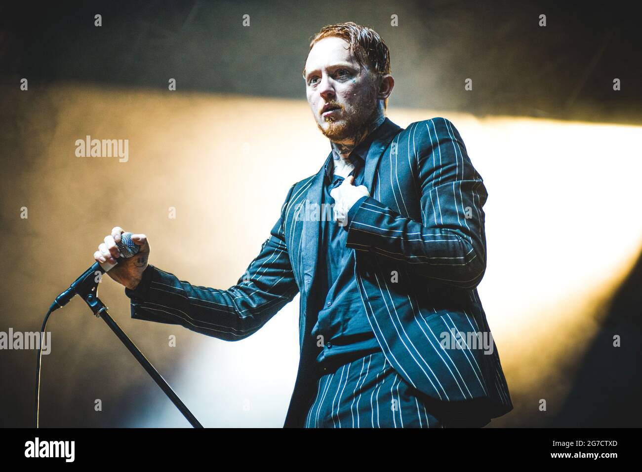 Frank carter gig show hi-res stock photography and images - Alamy
