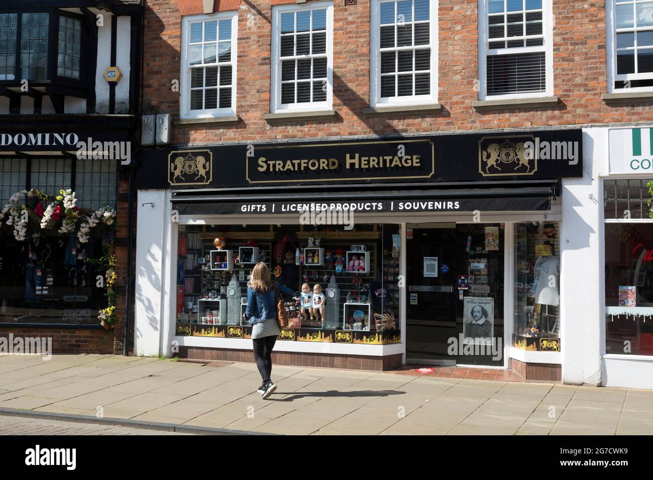 A tourist souvenir shop, Stratford-upon-Avon, Warwickshire, England, UK ...