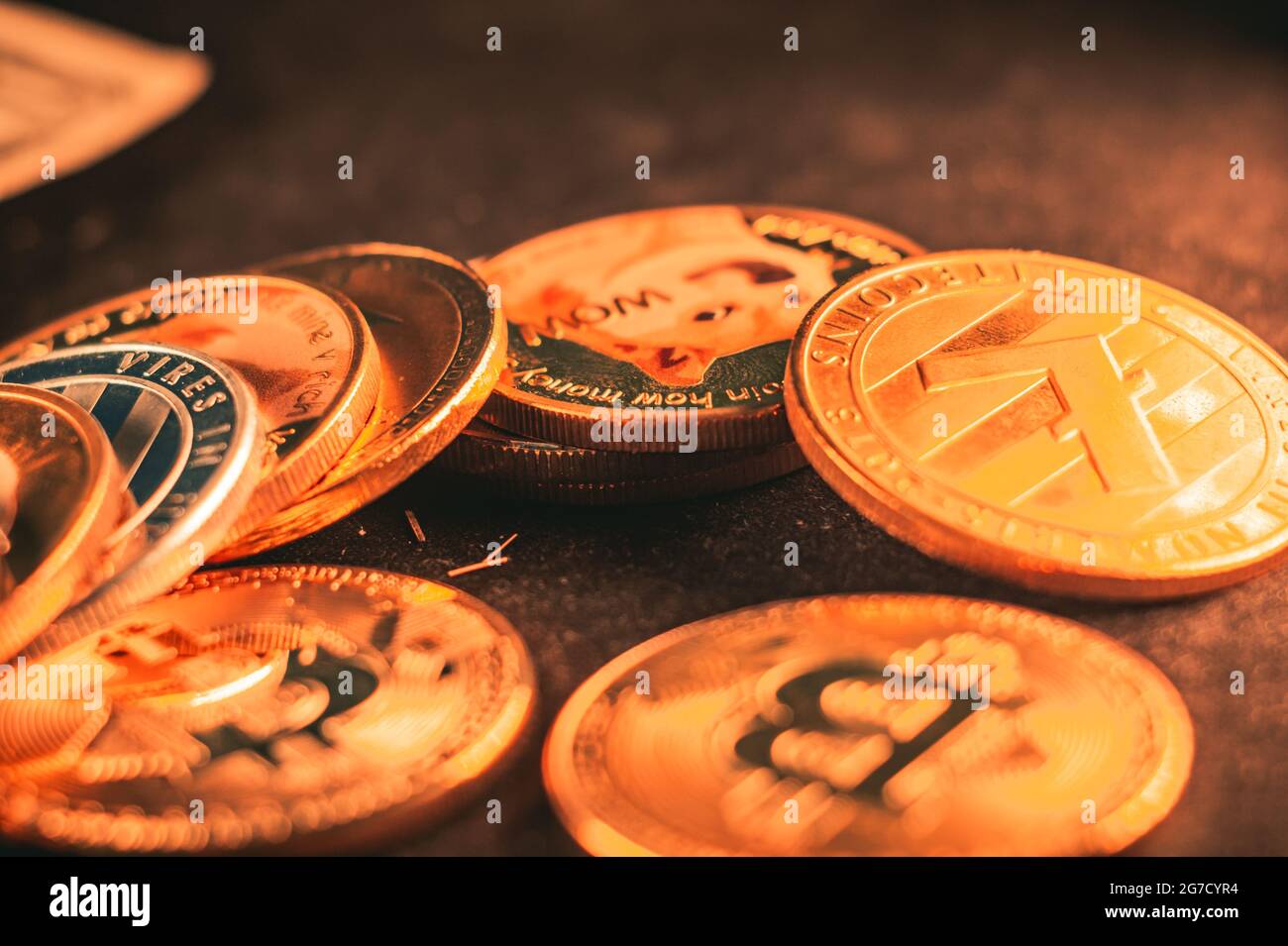 Pile of gold bitcoin cryptocurrency Stock Photo - Alamy