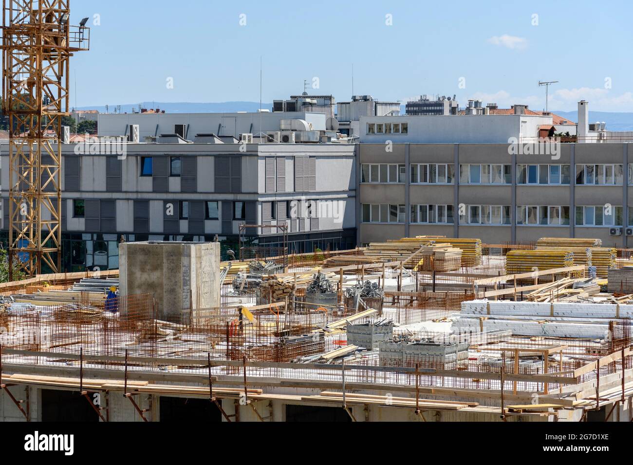 Empty construction site in city Stock Photo - Alamy