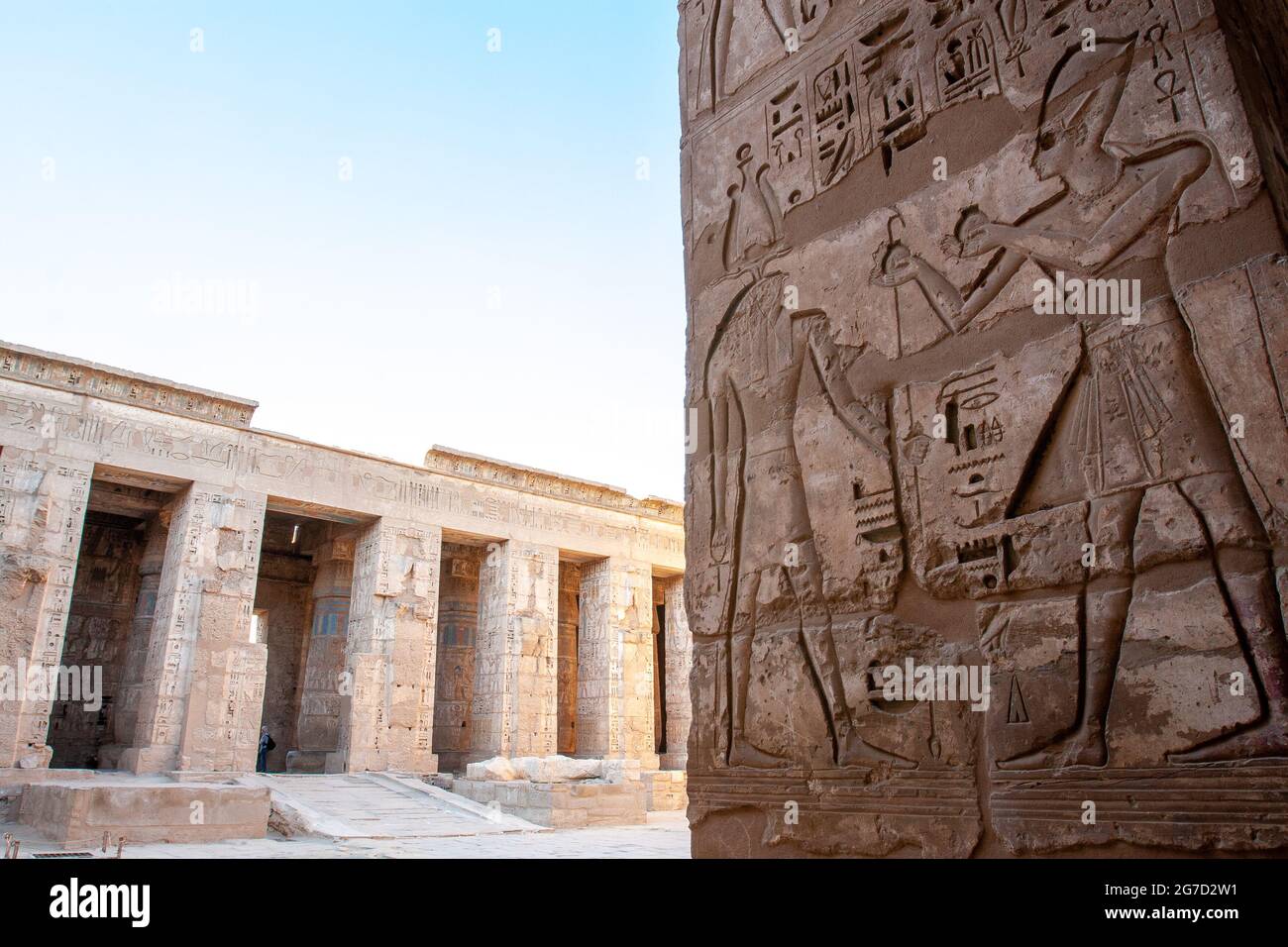 Medinet Habu temple in Luxor Stock Photo - Alamy