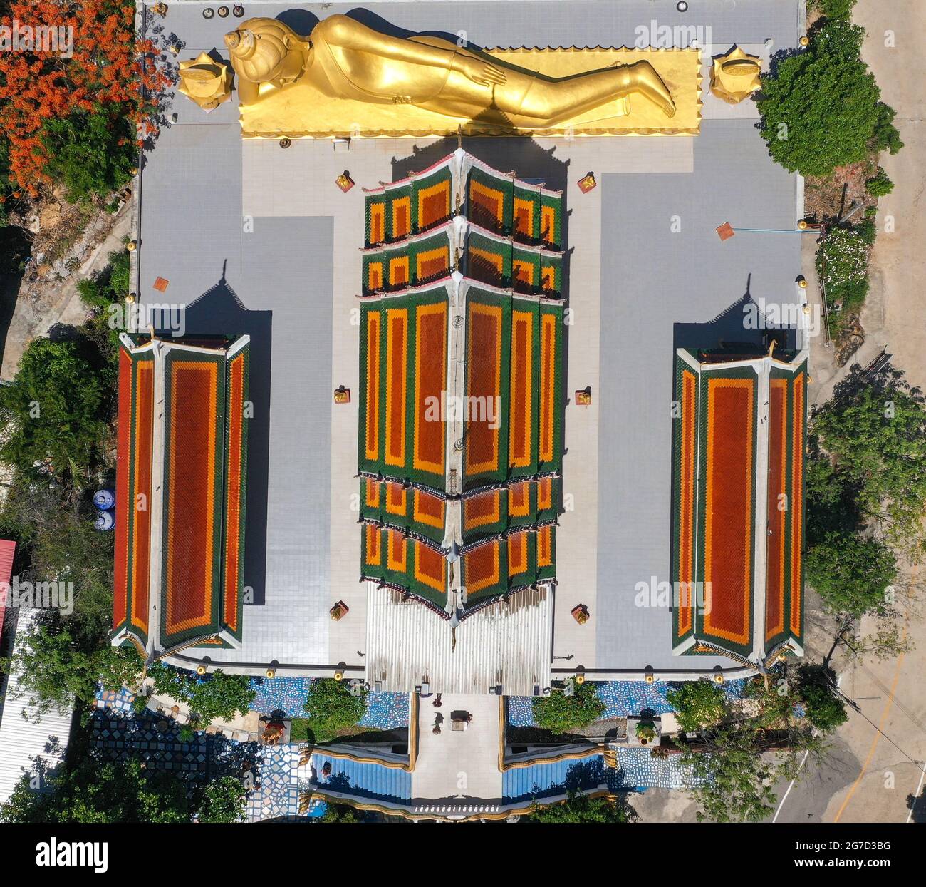 Wat Khao Sung Chaem Fa temple with giant snake and reclining gold ...