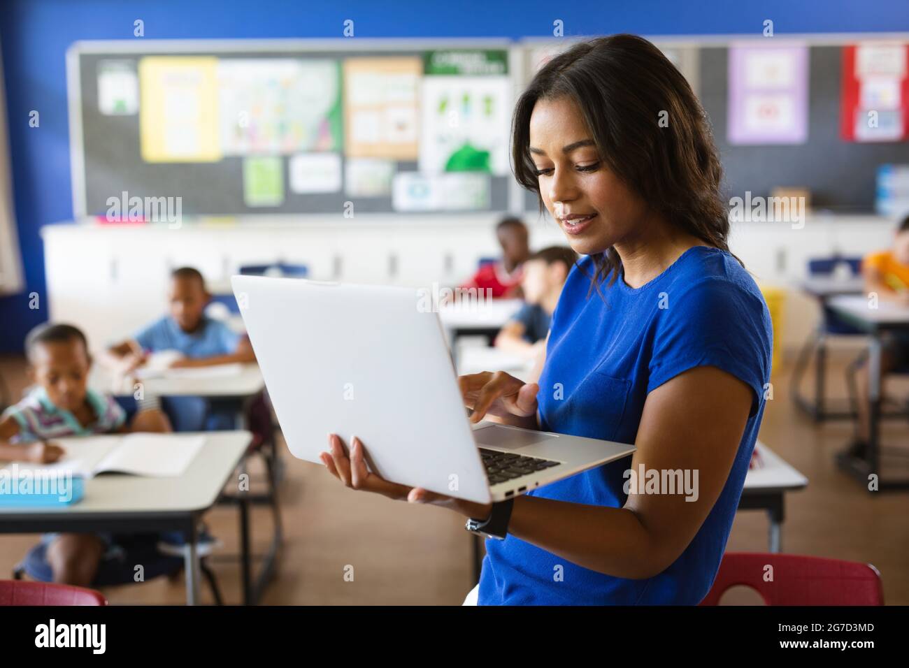 African laptop class school hi-res stock photography and images - Alamy