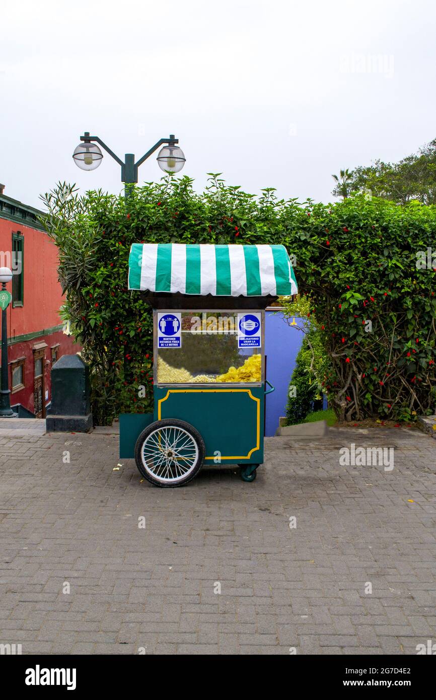 LIMA, PERU - Jun 13, 2021: Pop corn cart in the middle of the street ...