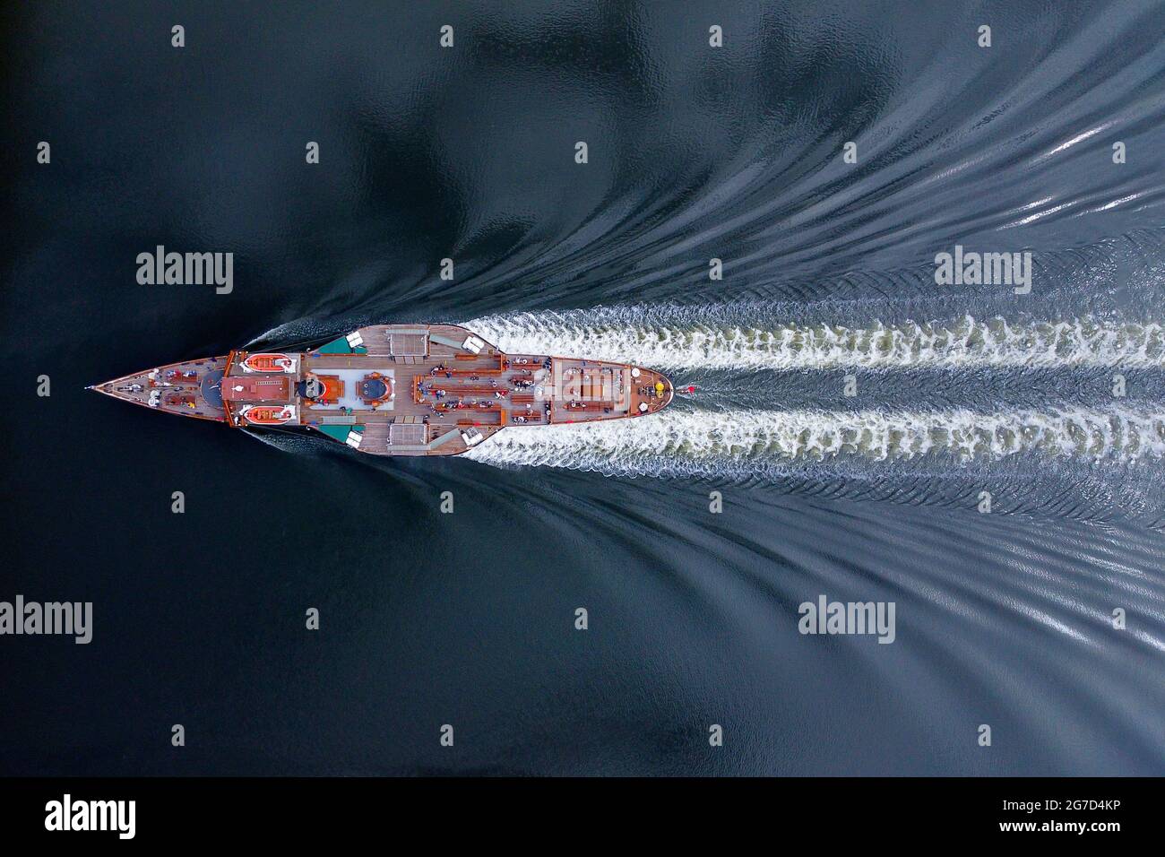 Erskine, Scotland, UK. 13 July 2021. The Waverley paddle steamer sails ...