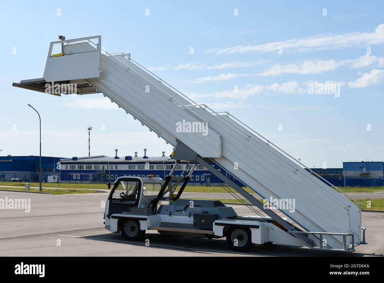 Disabled passenger aircraft hi-res stock photography and images - Alamy