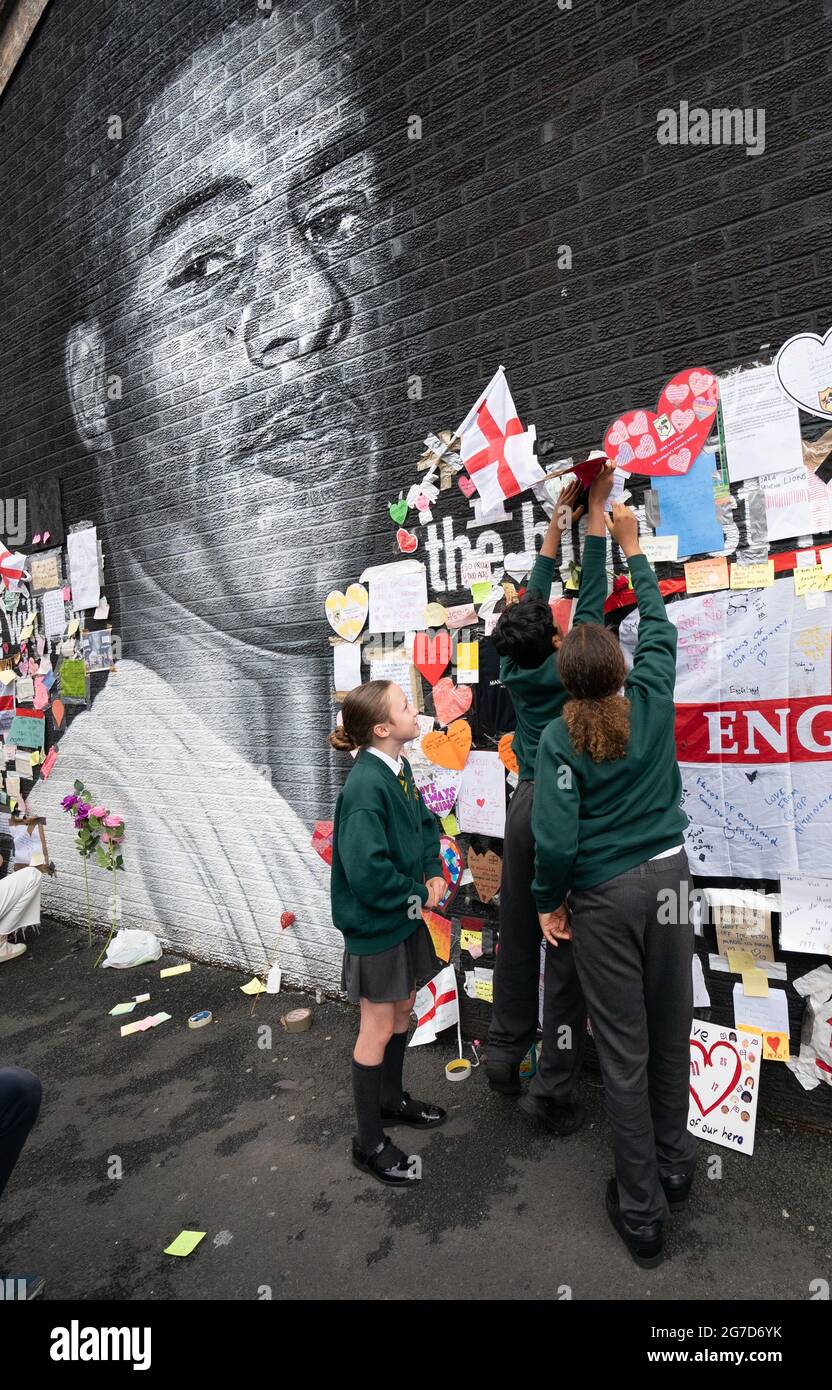 Children from Kentigern's Primary School, (left to right) Millie ...