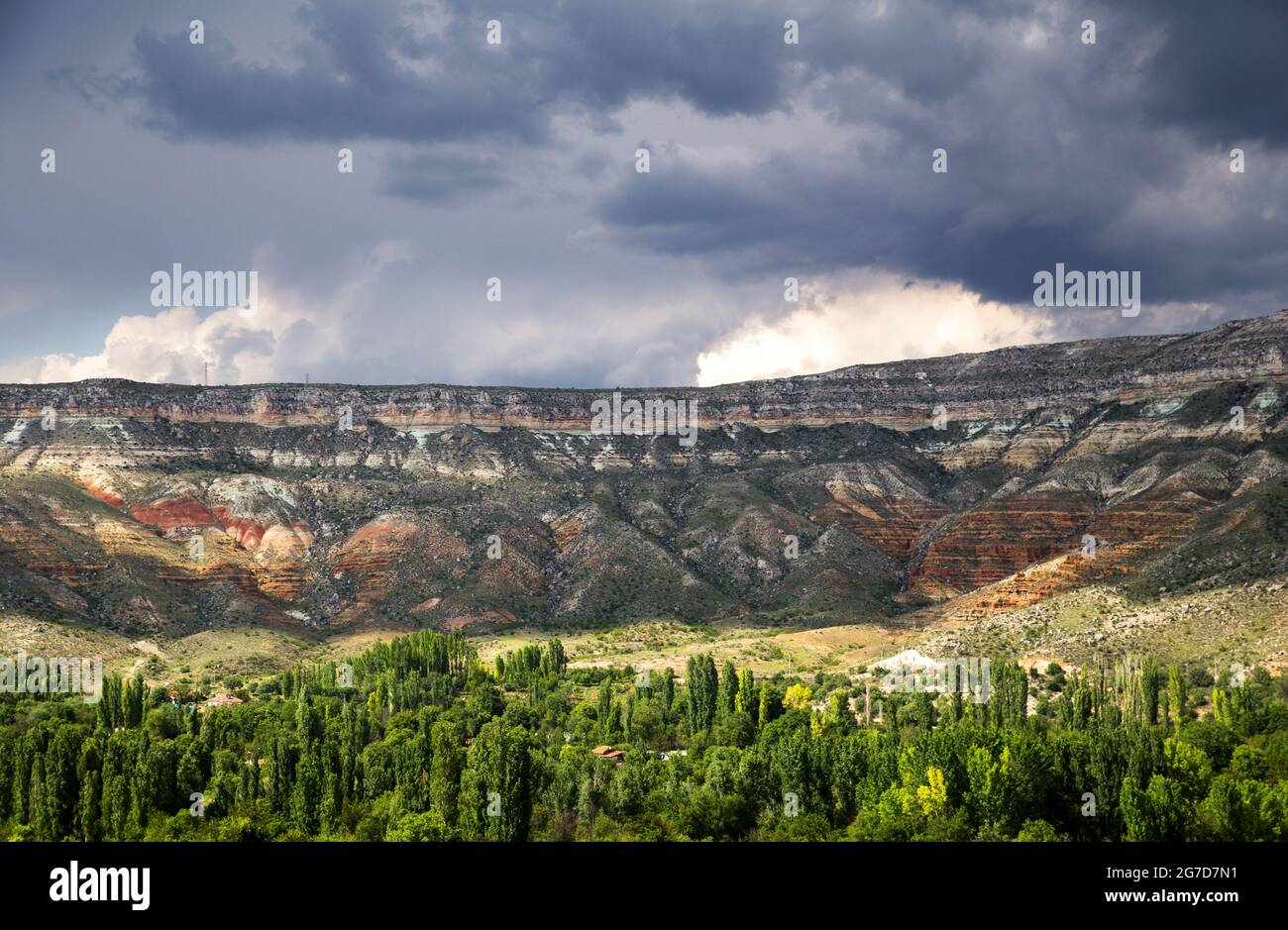 Colorful cloud formations hi-res stock photography and images - Alamy