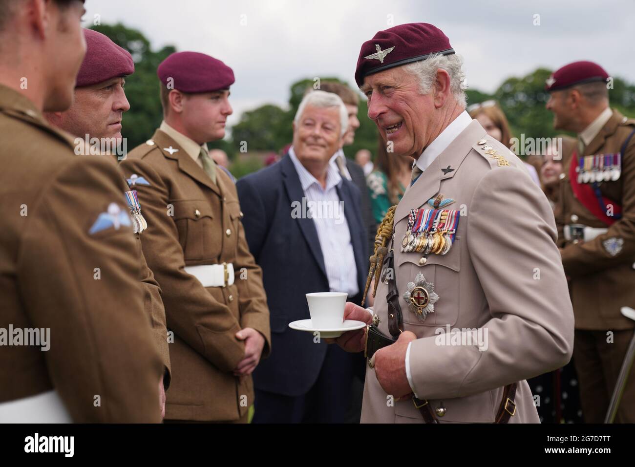 The Prince of Wales speaks to Paras, families and veterans after a ...
