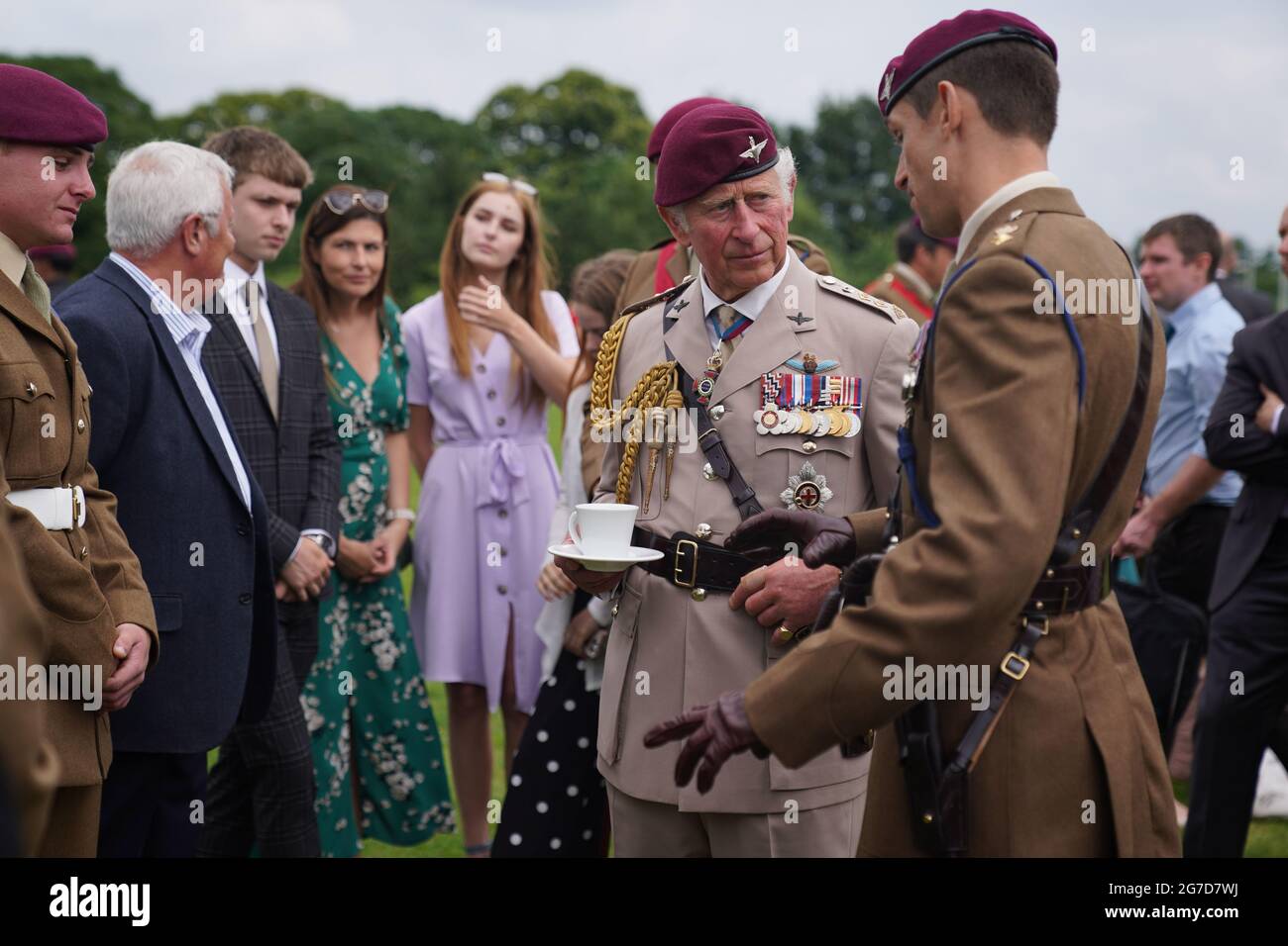 The Prince of Wales speaks to Paras, families and veterans after a ...