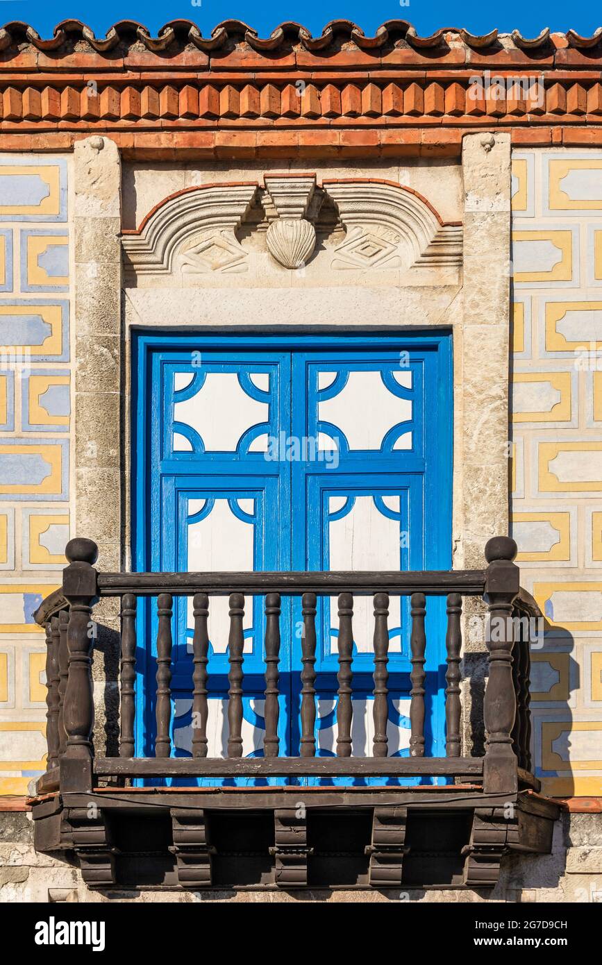 Colonial window architecture building, Santiago de Cuba, Cuba Stock ...