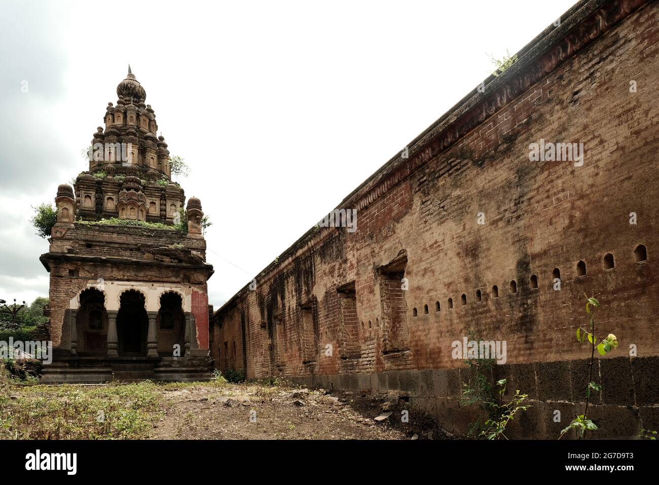 Rural hindu village temple hi-res stock photography and images - Alamy