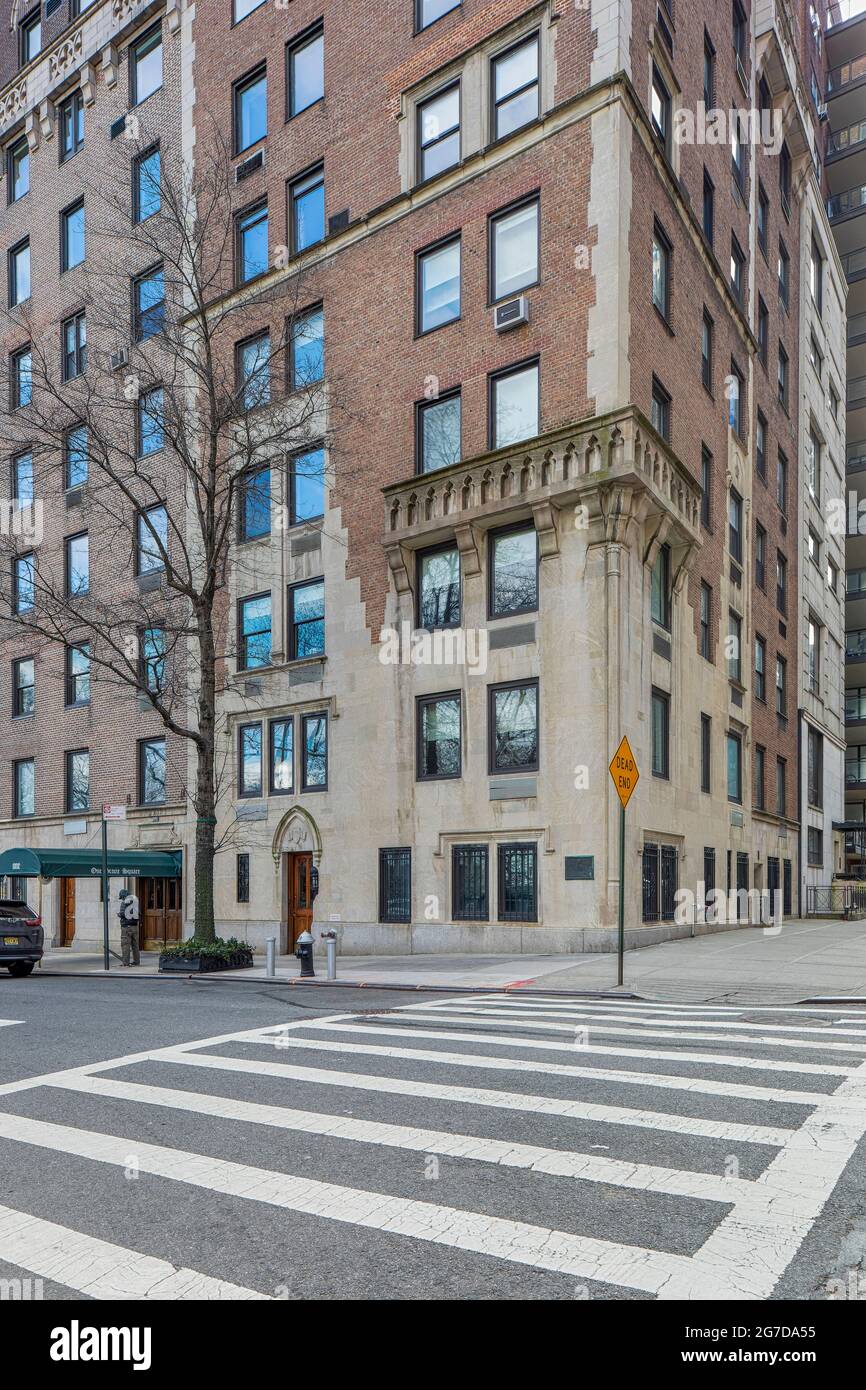 One Gracie Square is a Rosario Candela-designed apartment building on ...
