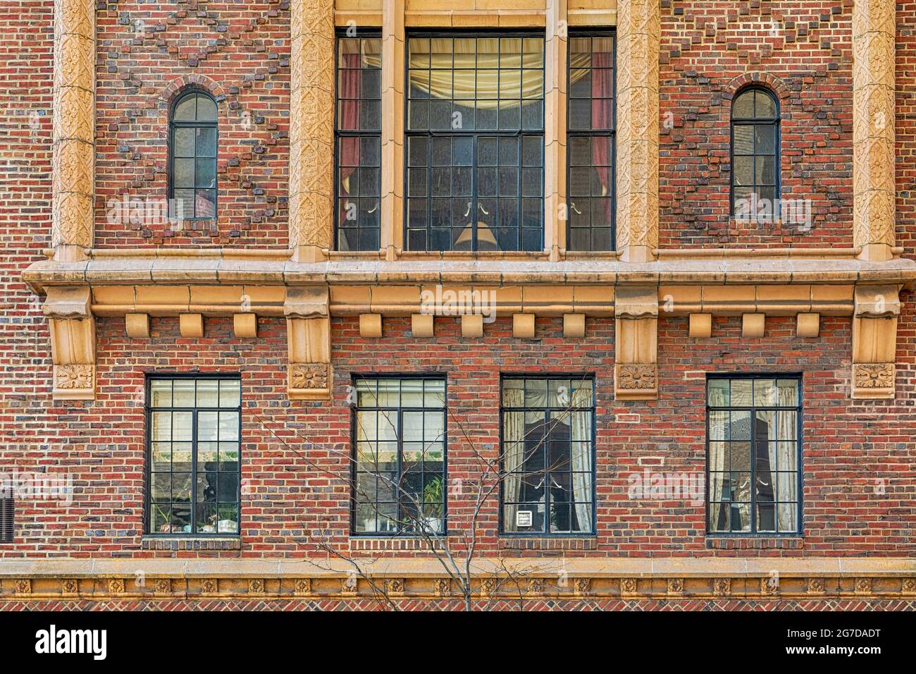 444 east 52nd street hi-res stock photography and images - Alamy