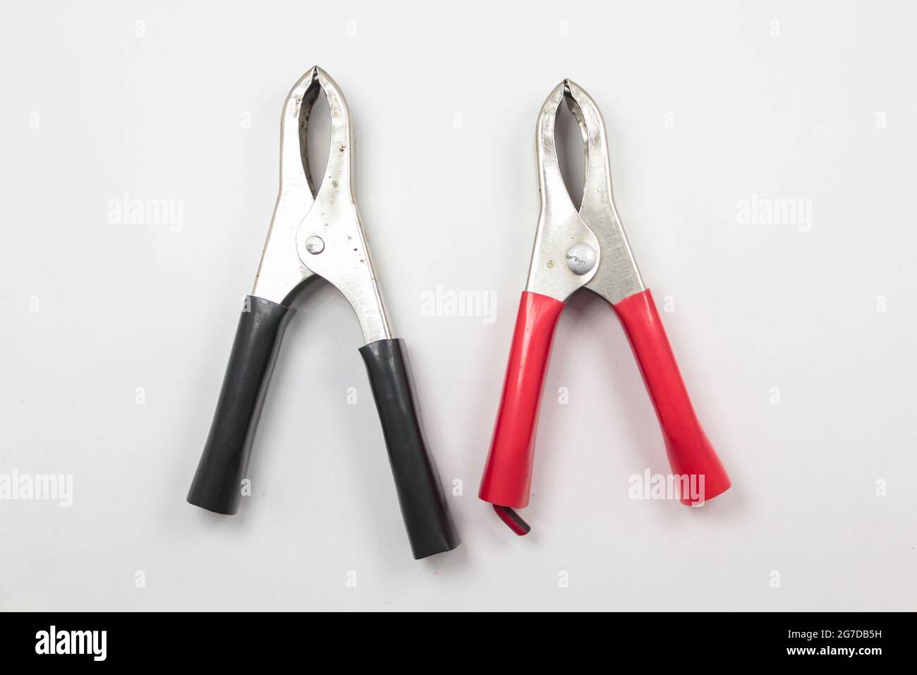 Electronic connector clips on isolated white background Stock Photo - Alamy