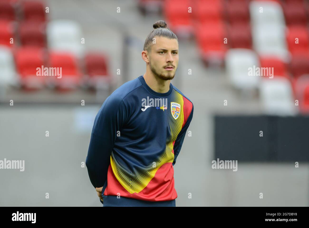 Romania football team hi-res stock photography and images - Alamy