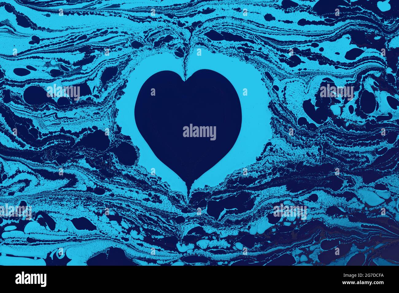 Blue background with a heart in the middle Stock Photo - Alamy