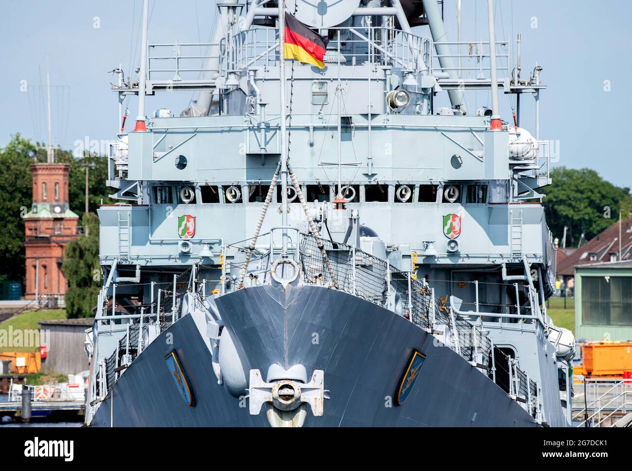 German navy destroyer d186 hi-res stock photography and images - Alamy