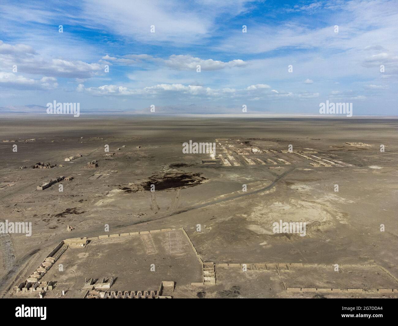 Aerial view of Lenghu. Located in Qinghai, China Stock Photo - Alamy