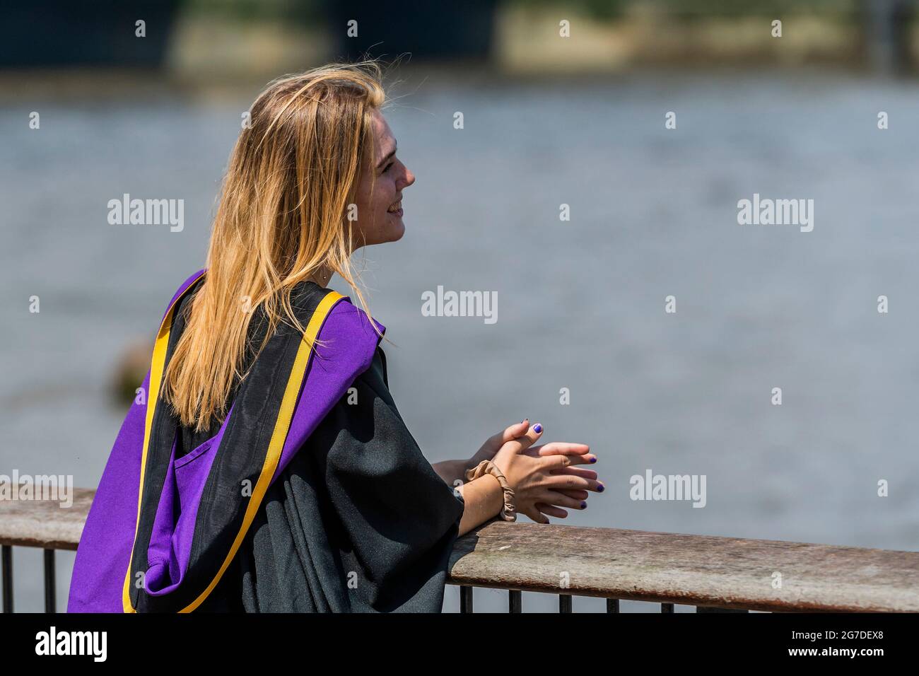 Graduation london school of economics hi-res stock photography and ...