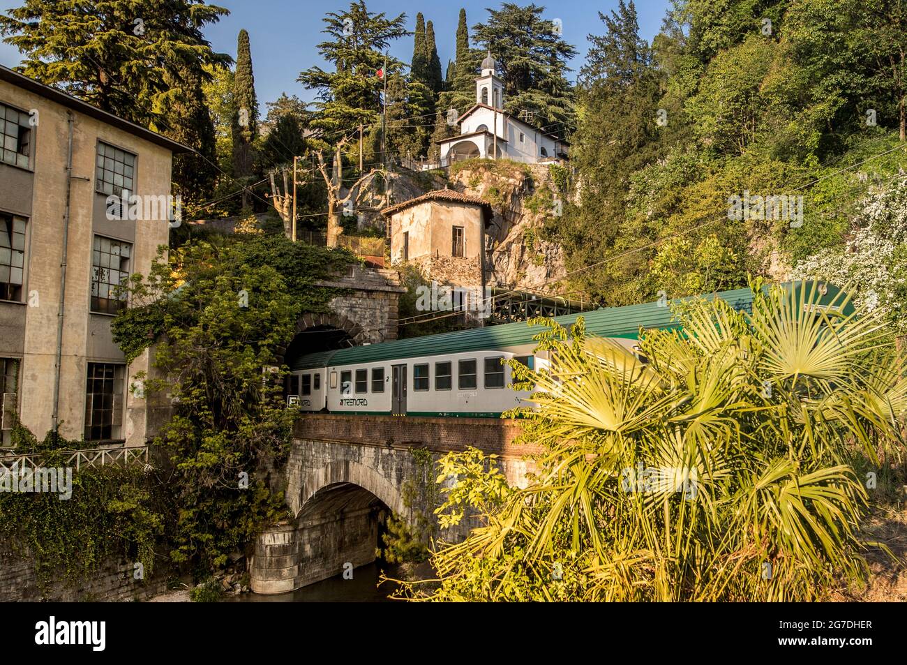 Bellano village lake como italy hi-res stock photography and images - Alamy