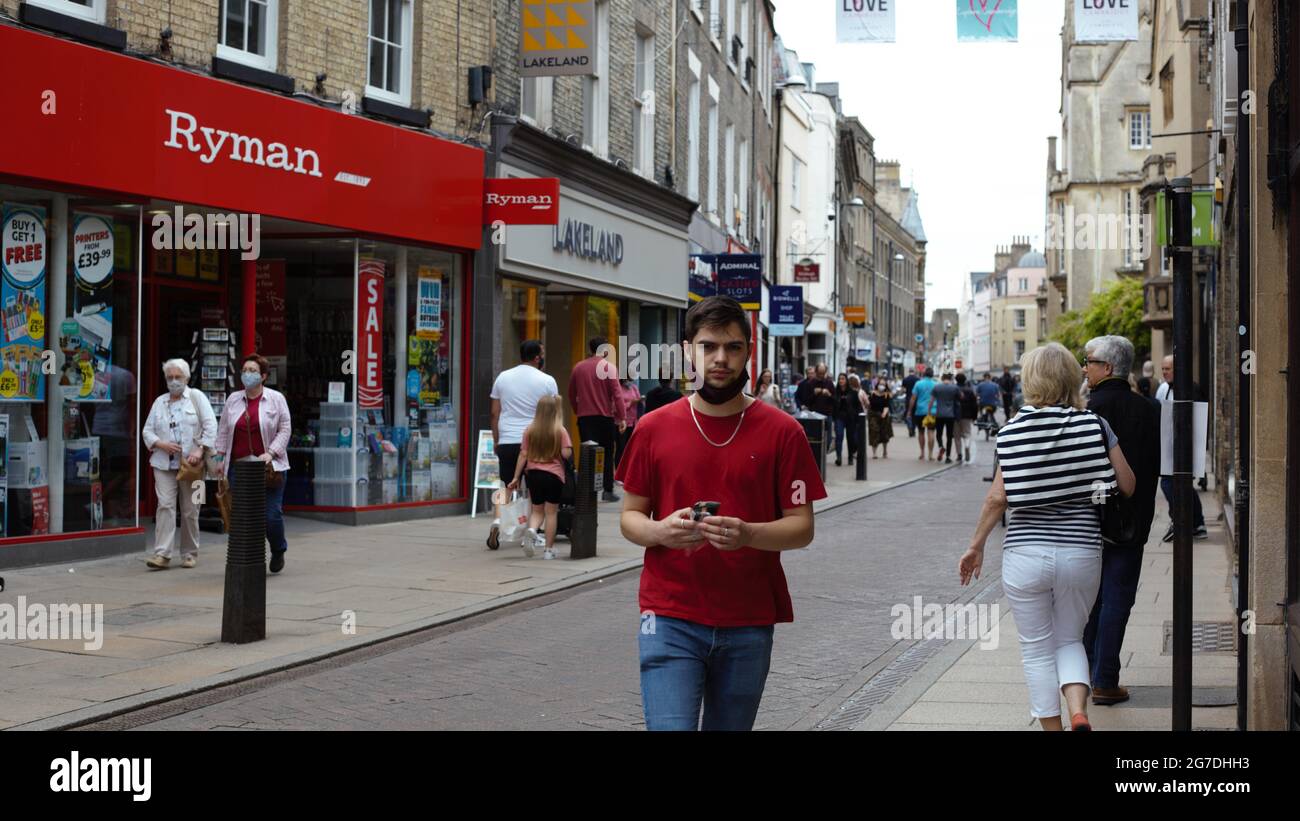 Pedestrians on Cambridge High Street , Britain UK Stock Photo - Alamy