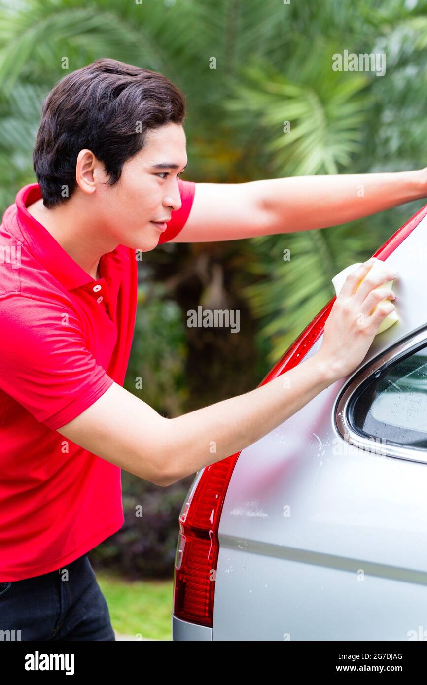 Man house cleaning asian hi-res stock photography and images - Alamy