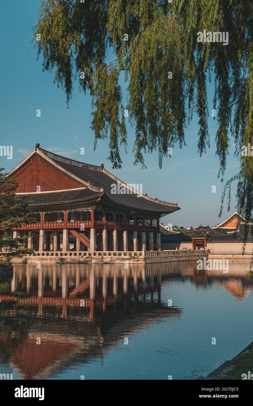 Gyeonghoeru Pavilion in Gyeongbokgung Royal Palace, Seoul, South Korea ...