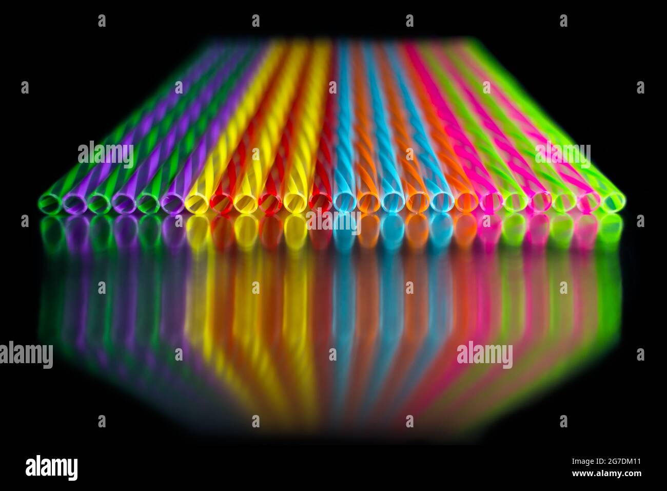 Abstract geometric art hi-res stock photography and images - Alamy