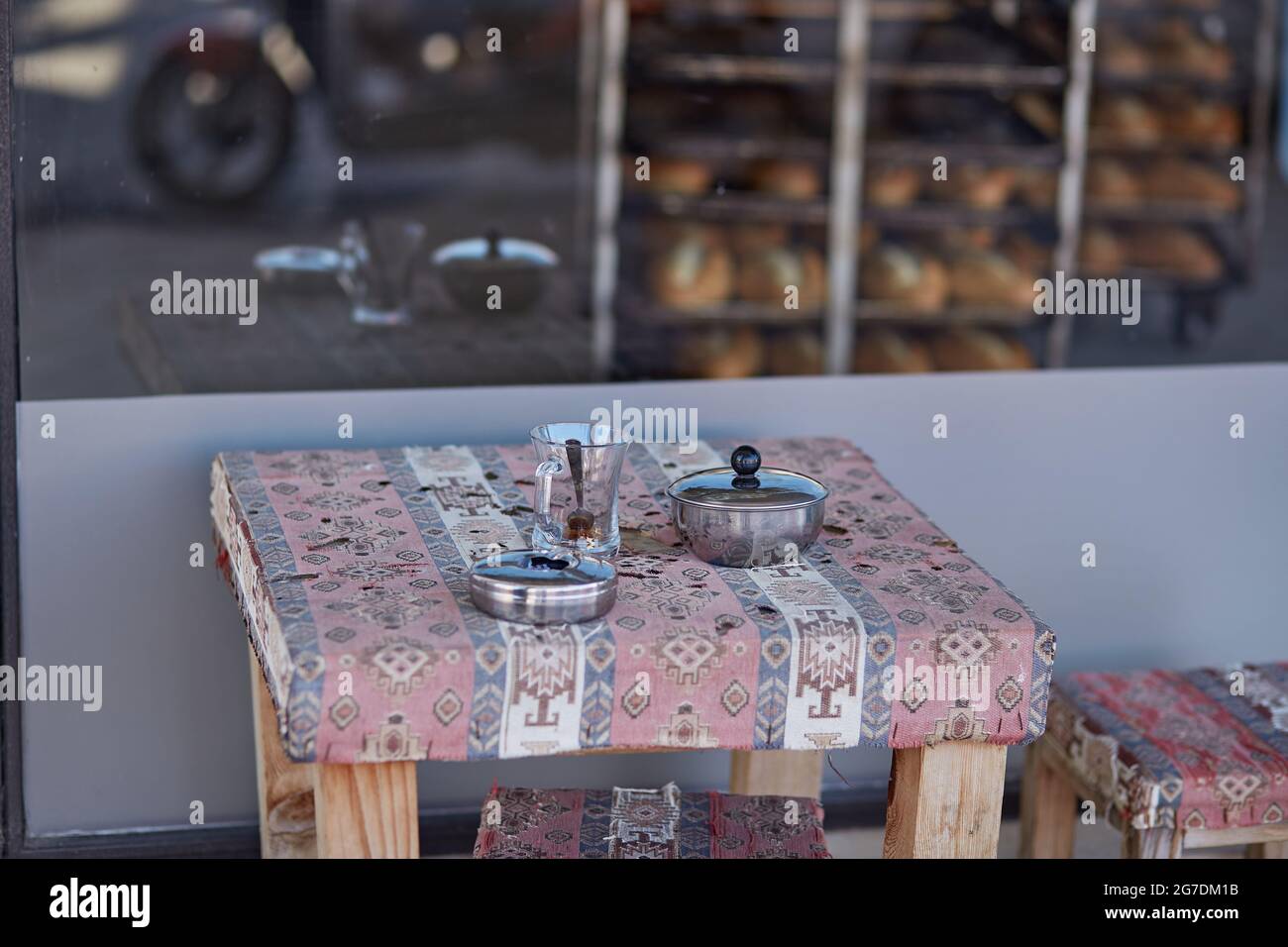 Empty plate poor hi-res stock photography and images - Alamy