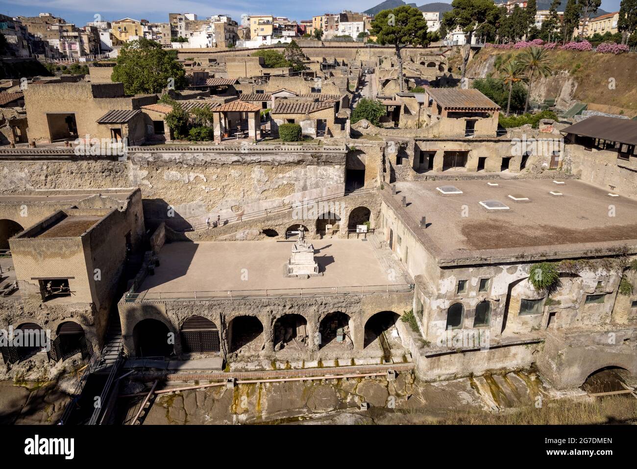 Ruins, streets and buildings of ancient roman town Ercolano ...