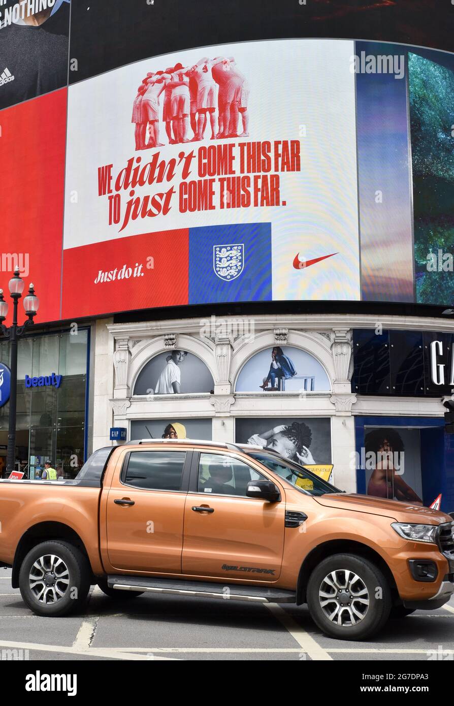 Nike football advert hi-res stock photography and images - Alamy