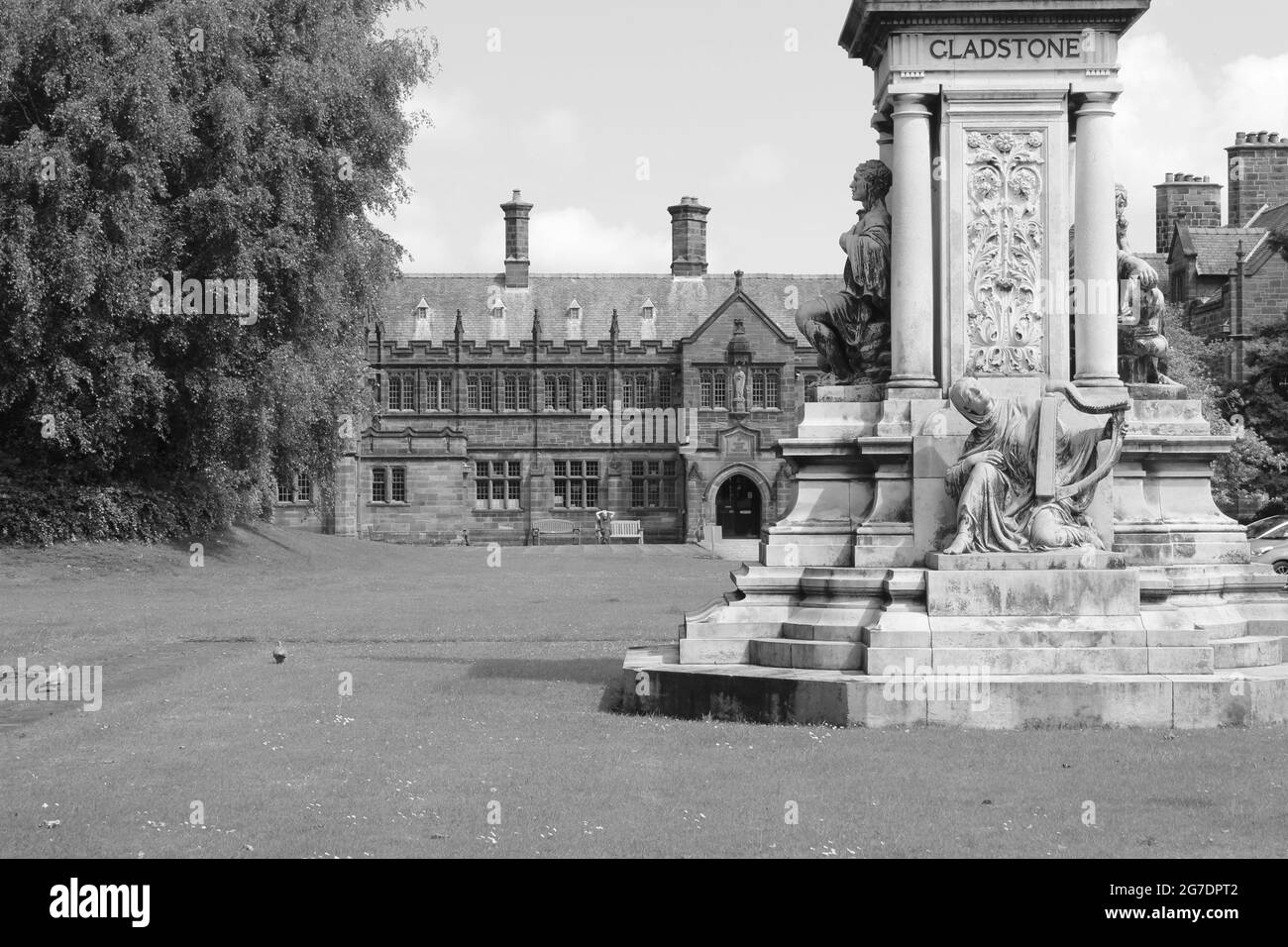 Hawarden castle library hi-res stock photography and images - Alamy