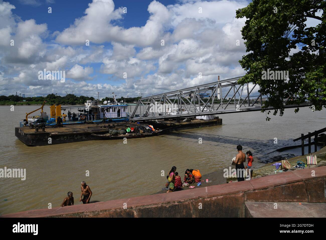 Ferry ghat hi-res stock photography and images - Alamy