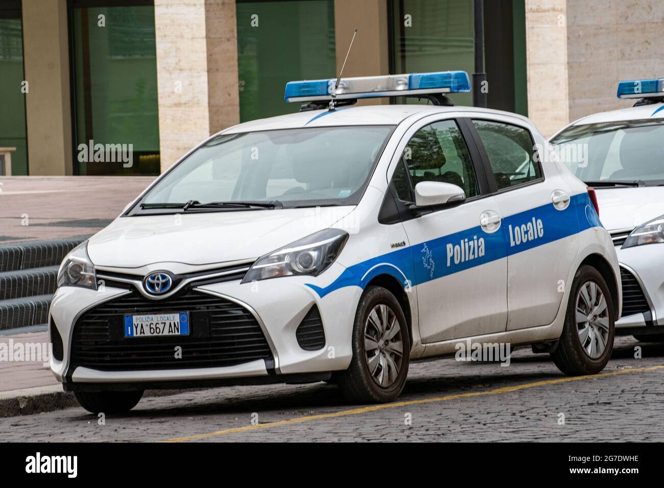 2021 car registration plate hi-res stock photography and images - Alamy