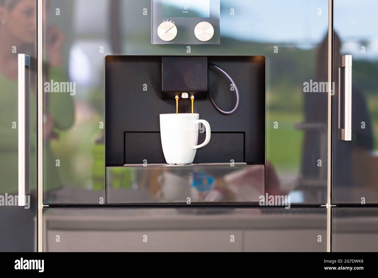 Automatic coffee machine hi-res stock photography and images - Alamy
