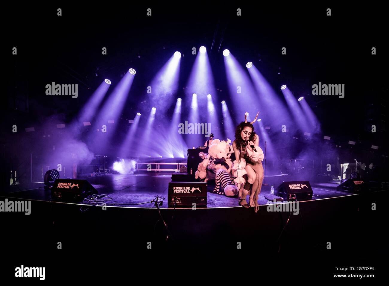 Nadia tehran singer hi-res stock photography and images - Alamy