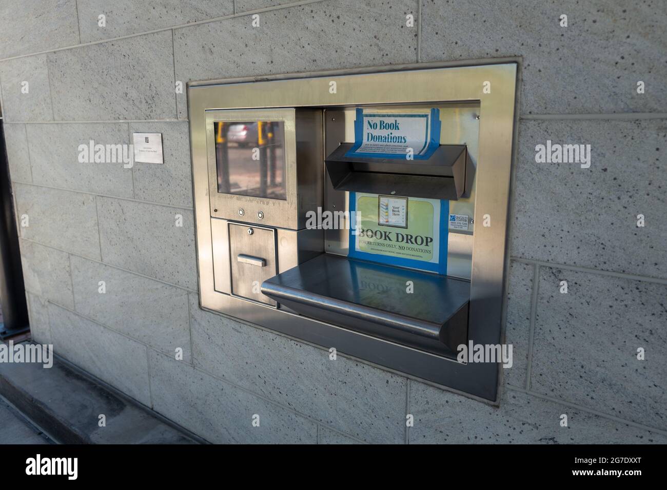 2021 book hi-res stock photography and images - Alamy