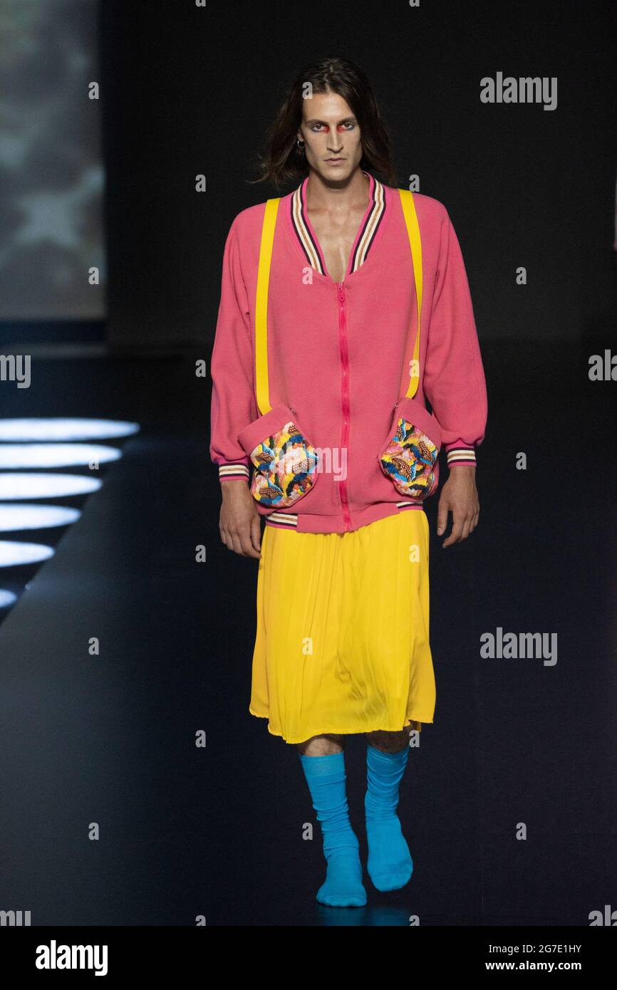 Roma - Models catwalk in Cinecittà Studios for AltaRoma 2021 Stock ...