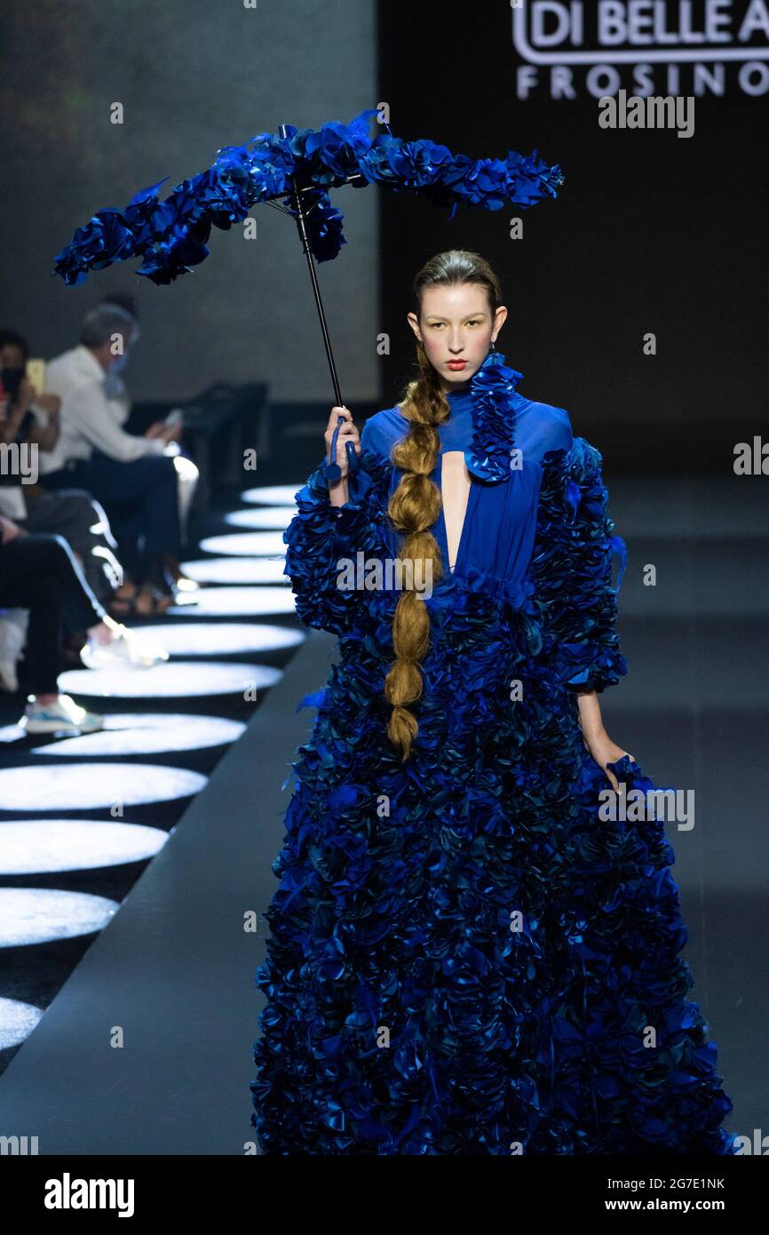 Roma - Models catwalk in Cinecittà Studios for AltaRoma 2021 Stock ...